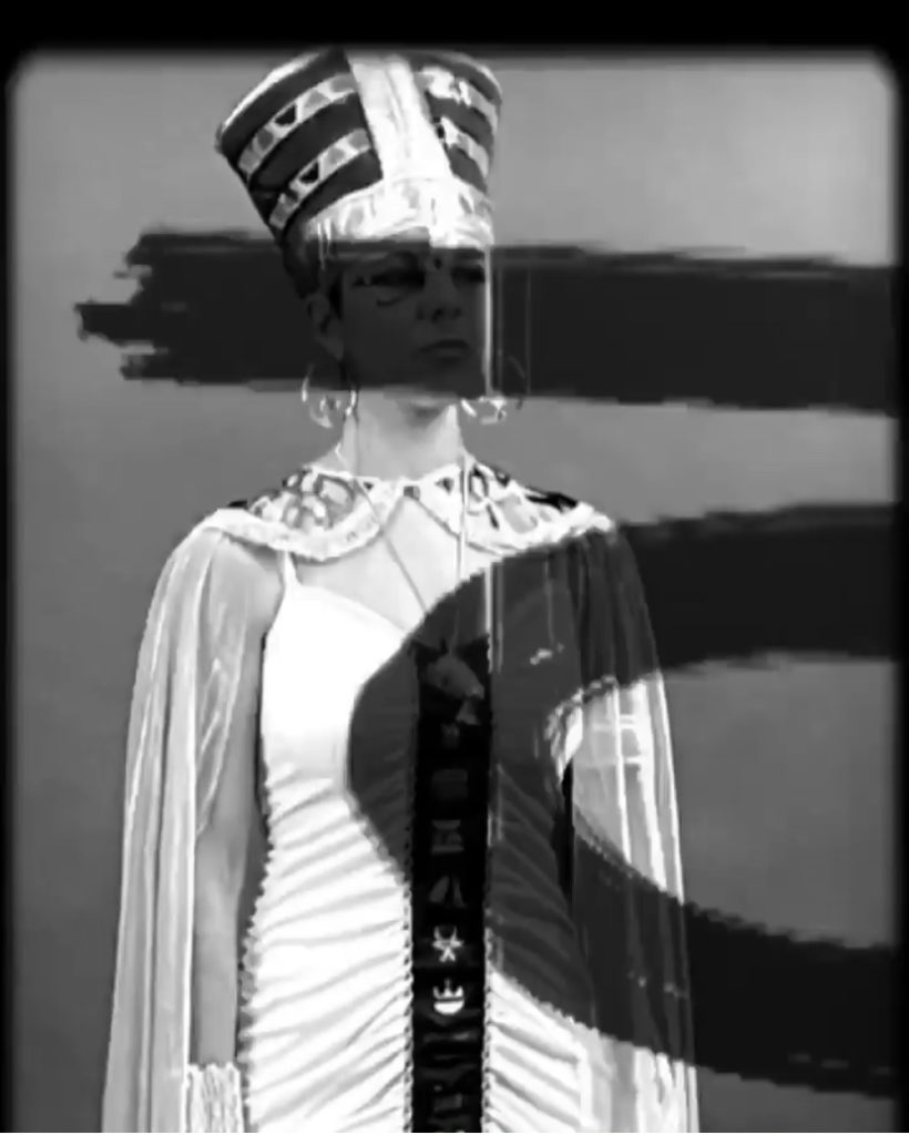 IMG_0895 – Nejma Nefertiti